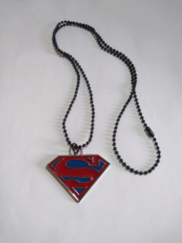 Superman Collar Logo Metálico